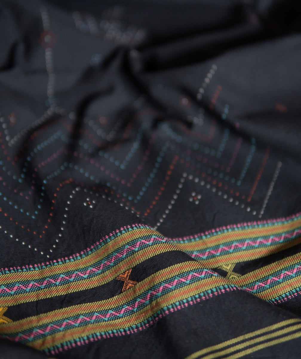 Tangaliya Stoles – AMOUNEE - Handloom & Handicraft