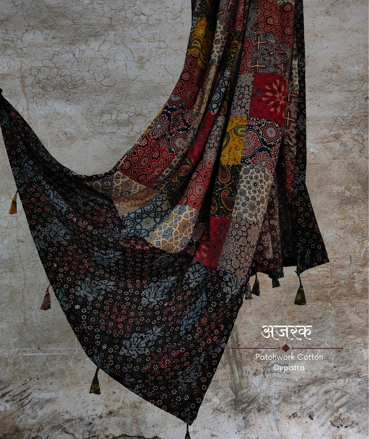 Barmer Applique Dupatta – AMOUNEE - Handloom & Handicraft